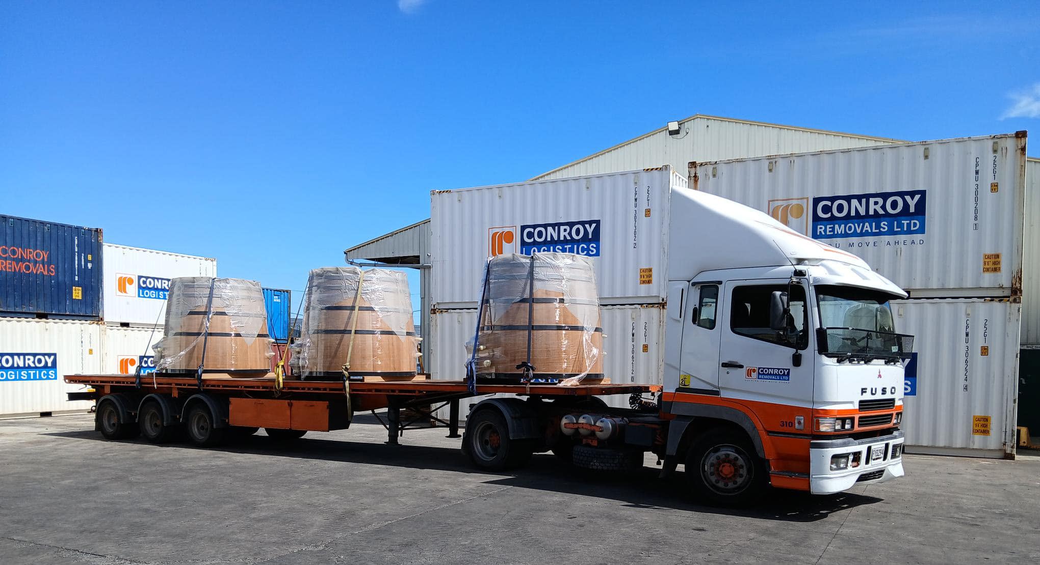 Transporting French Oak wine cuves to New Zealand’s best wineries ...